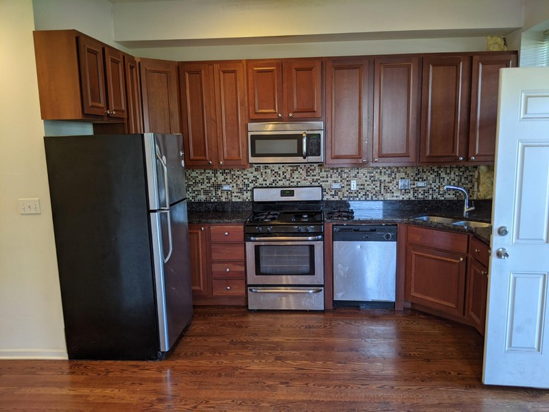 Maroon Housing – UChicago Area Housing